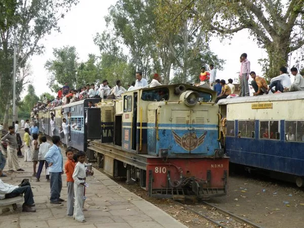 Great Little Trains of India - Ffestiniog Travel