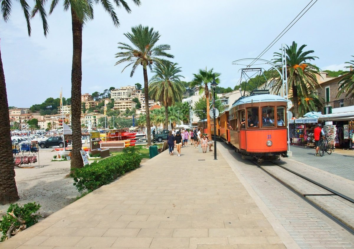Spanish Rail Holiday: Mallorca Narrow Gauge private: Ffestiniog Travel